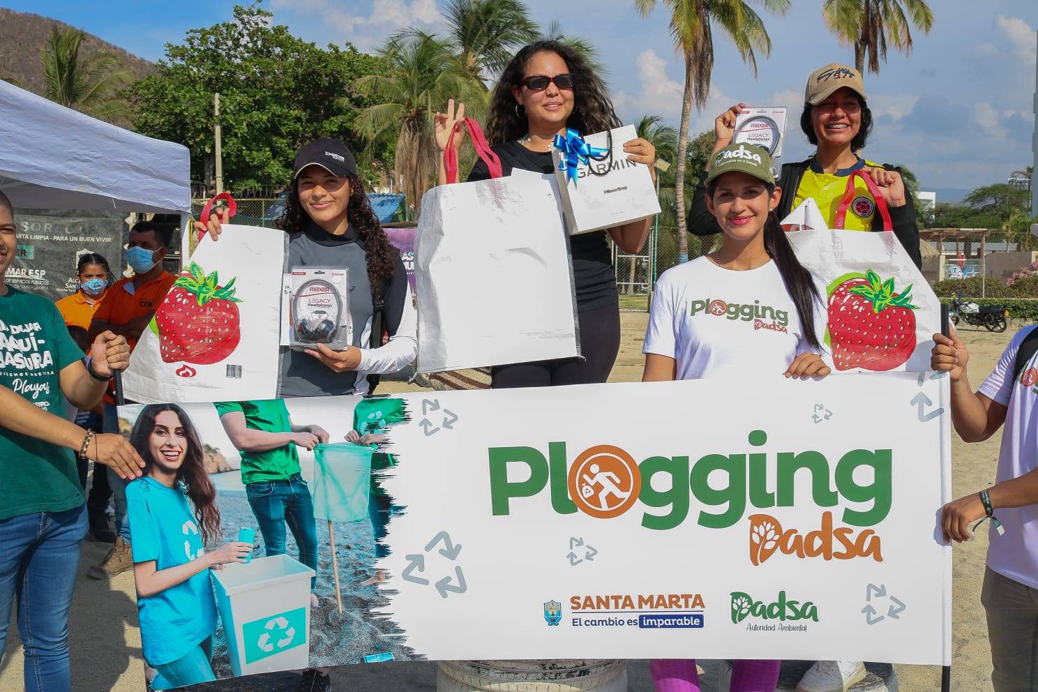 1ra versión del ‘Plogging Dadsa’ : recogidos más de 200 kilos de basura - La Gran Noticia