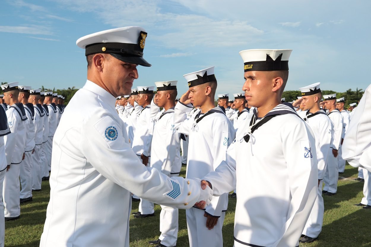 103 nuevos suboficiales al servicio de Colombia desde la Armada ...
