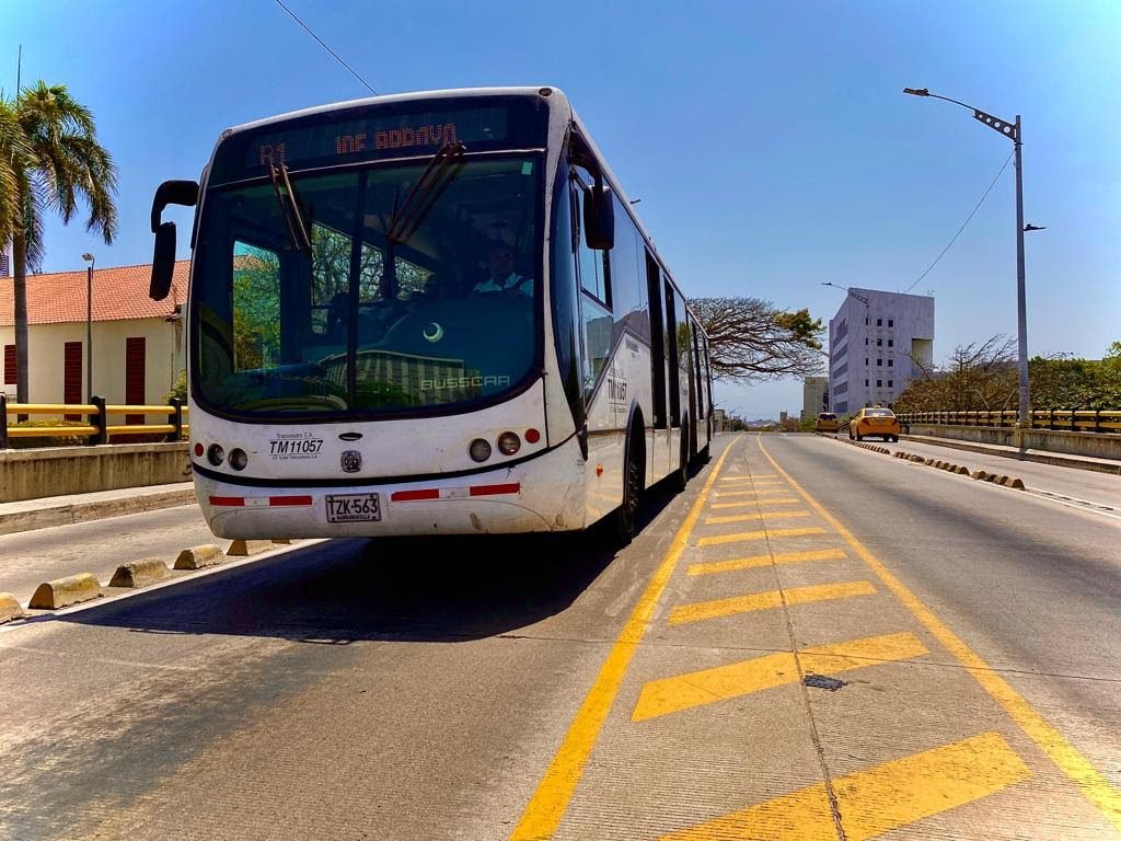 Transmetro continúa su proceso de recuperación: gerente Isaza - La Gran ...
